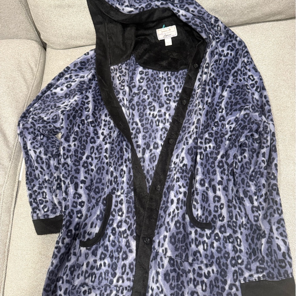 Elegant Leopard Print Teddy Jacket - Gem